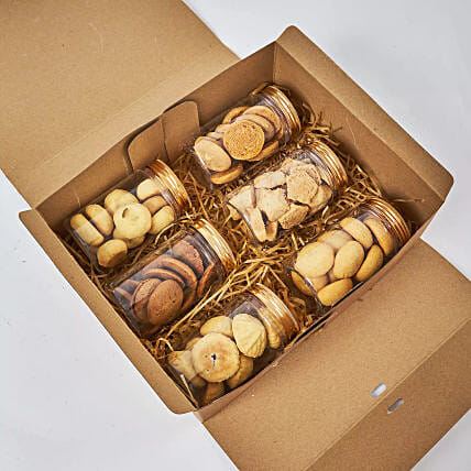 Online Cookies Delight Box Gift Delivery in Kuwait - FNP
