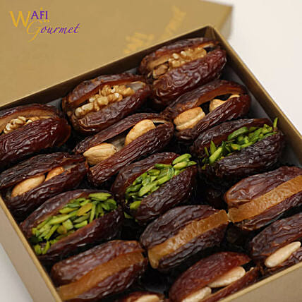 Online A Box Of Medium Majdool Dates with Dry Nuts Filling 780g Gift ...